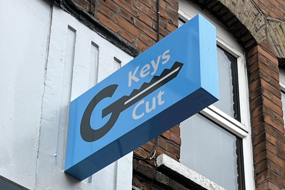 Illuminated & Office Signage Solutions in London | Printalicious